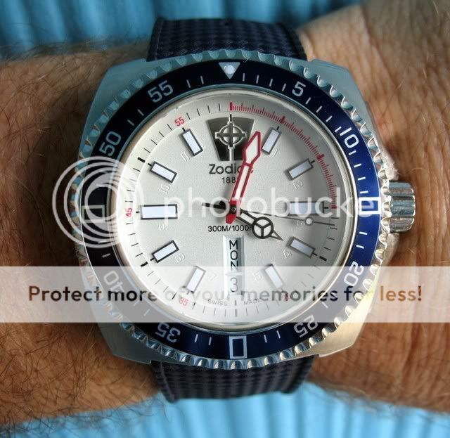 ZODIAC V-WOLF | The Watch Site